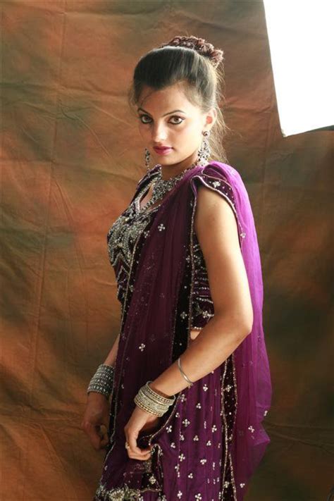 Jaismin Jassi Punjabi Singer Model Unseen Pictures Images