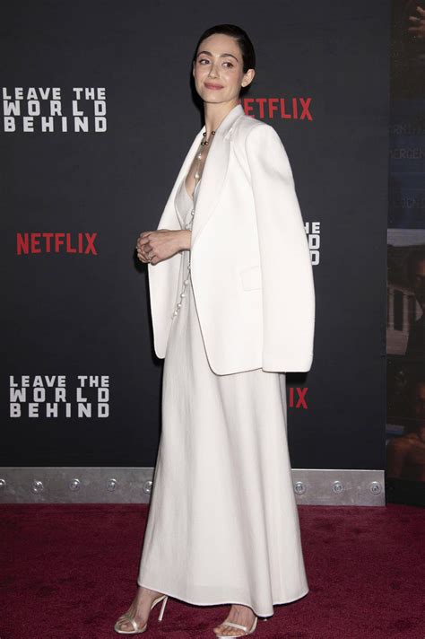 The Best Emmy Rossum Feet Pictures 🤩 The Best Emmy Rossum Feet Pictures 🤩