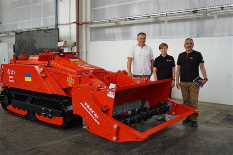 Croatia Presented Ukraine With A Dok Ing Mv 4 Mine Clearance System