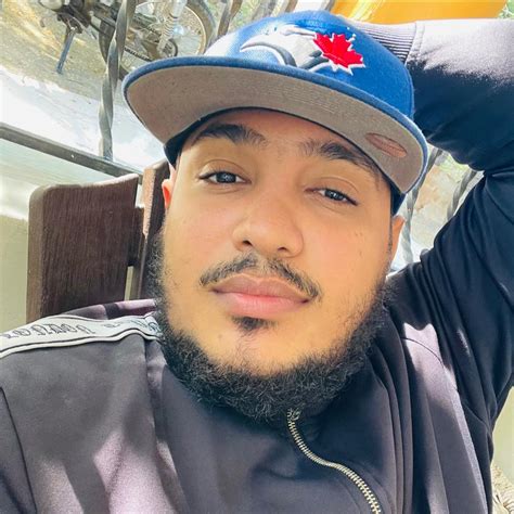 Único Cuchillo Para La Carcoma Único Cuchillo Para La Carcoma By Fermin Yeuri