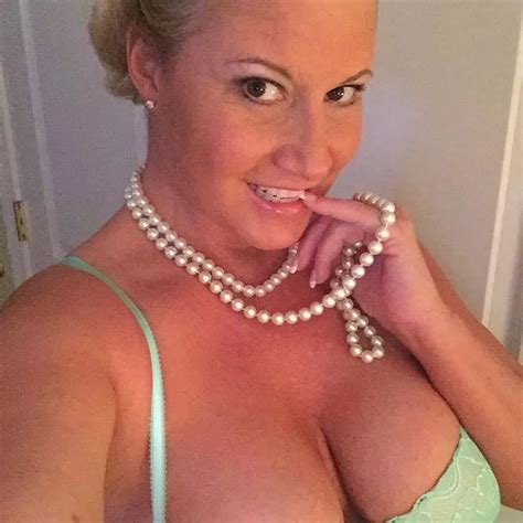 Wwe Icon Tammy Sunny Sytchs Boyfriend Selling Her Racy Content While