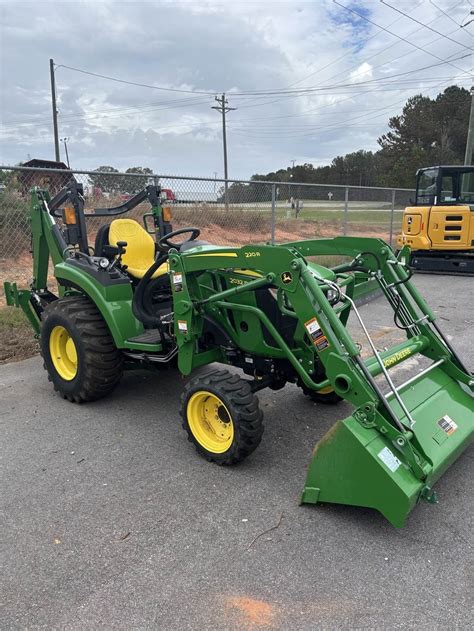 John Deere 2032r