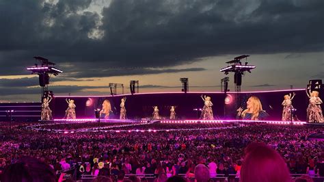 Adele Send My Love To Your New Lover Messe München 020824 Youtube