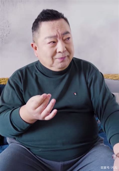 63岁董浩叔叔近照罕曝光，网友 感谢你陪我度过童年”百科ta说