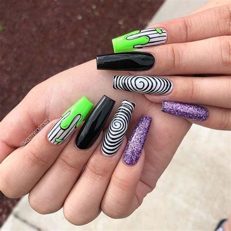 Halloween Trippy Nail Art Ideas Halloween Acrylic Nails Cute