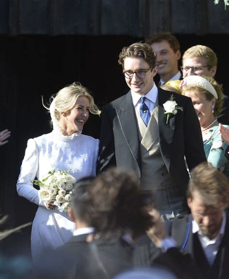 Russell Brand Weds Fianceé Laura Gallacher New York Daily News