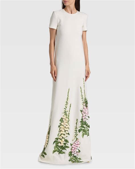 Oscar De La Renta Cap Sleeve Foxglove Embroidered Maxi Caftan Dress