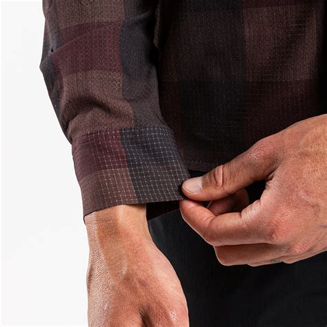Mens Long Sleeve Adventure Shirt Cedar Ciovita