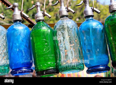 Soda flaschen -Fotos und -Bildmaterial in hoher Auflösung – Alamy