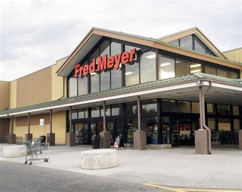 Fred Meyer Qfc Owner Kroger To Close 60 Stores Alaska News
