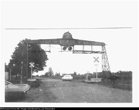 The Worlds Most Metal Railroad Crossing The Billups Railroad Crossing