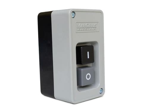 Chave Botoeira Tripolar 30a Com Caixa Margirius Maqpart