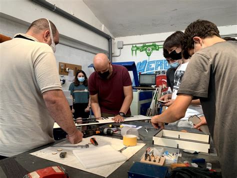 Apre Il ‘fabschool Presso Li I S S Copernico Pasoli Fabschool