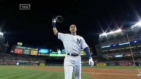 Balnyy Jeter Gana Partido En Ultimo Partido En Bron Derek Jeter