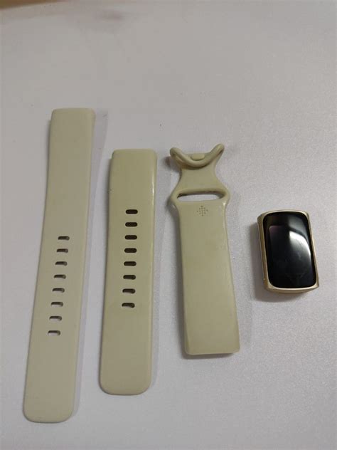 Fitbit Charge Stuck In Logo Mobile Phones Gadgets Wearables Smart Watches On Carousell