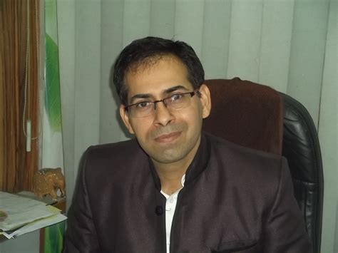 Dr R Grover
