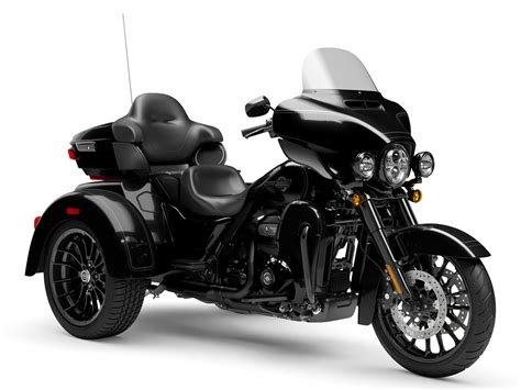 Compare Models 2025 Harley Davidson Tri Glide® Ultra Vs 2025 Harley Davidson Tri Glide® Ultra