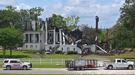 Fire Burns Louisianas Historic Nottoway Plantation To The Ground Fox