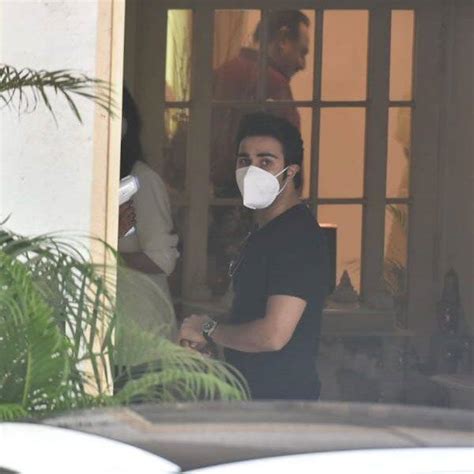 Rakshabandhan 2020 Ranbir Kapoor Alia Bhatt Kareena Kapoor Armaan And Adar Jain Spotted At