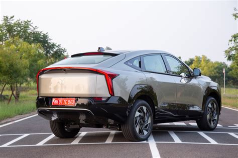 Mahindra Xev 9e Price 2026 Images Colours Range And Reviews
