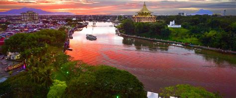 532804 Kuching Impolicy Fcropandw 1200andh 500andq Medium