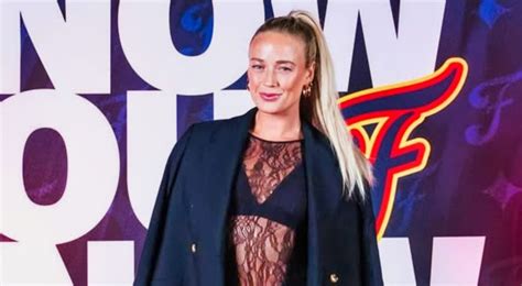 Video Sophie Cunningham Is Going Viral In Jaw Dropping Tiny Bikini