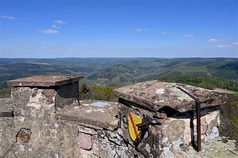 Katzenbuckel Mit Aussichtsturm Wanderung Im Odenwald People Abroad