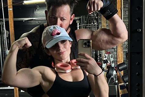 Powerlifter Serena Abweh Boyfriend Garrett Death Emotion Tribute On