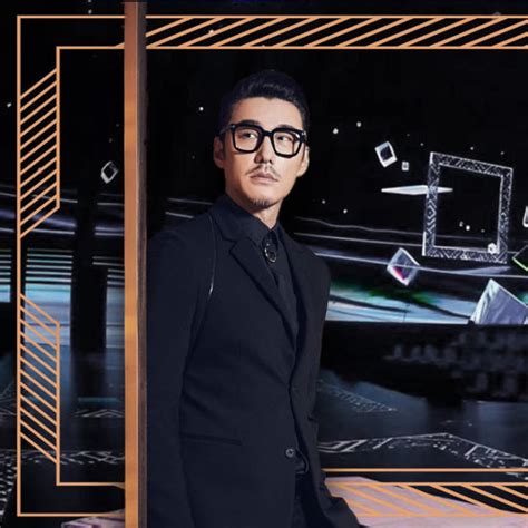 Hu Bing Announces His Mothers Passing