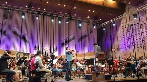 Dalibor Karvay Ein Slowakischer Geigenvirtuose Und Eine Echte Stradivari Kultur And Geschichte