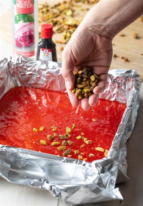 Домашен лек со локум и ментол за исфрлање на секретот од белите дробови и синусите