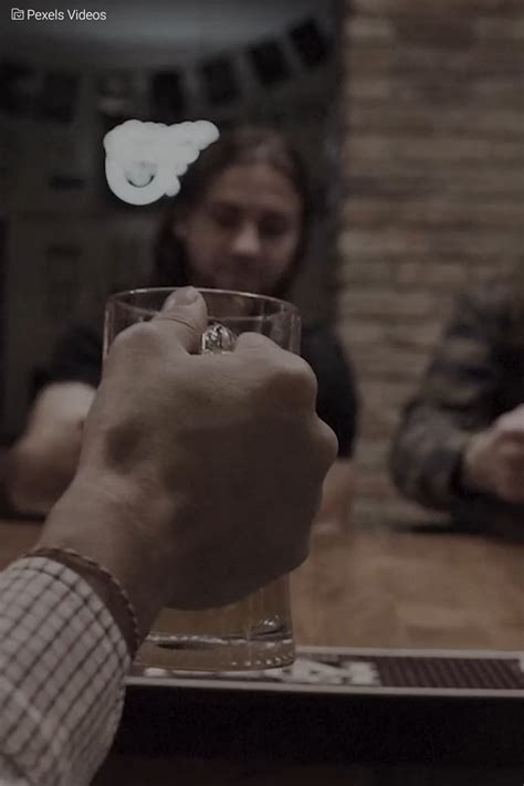 Hij Vertelde Me Dat Hij Naar Een Feestje Ging En Hij Kwam Nooit Meer