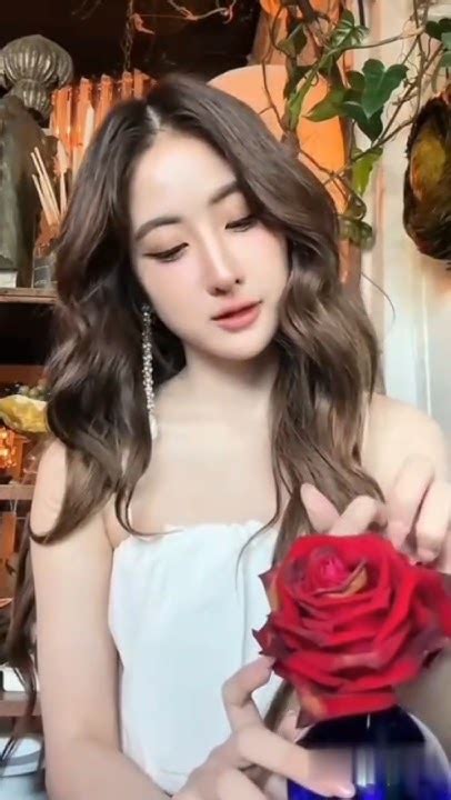 Damn She's so beautiful🫣#yokoapasra - YouTube