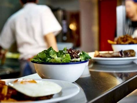 Нийтийн хоолны салбарын орлого 59 2 тэрбум төгрөгөөр өсжээ