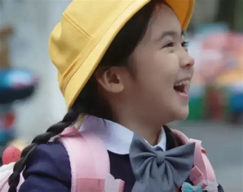 《我家的医生》又在骗人生女儿，11岁的李祉默太可爱太有灵气了