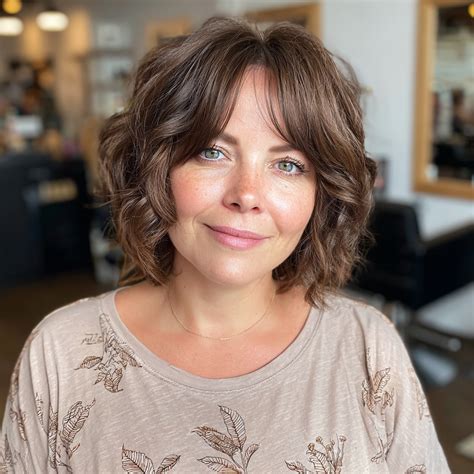 24 Classic Bob Haircuts With Curtain Bangs For Women 40 Dealing With