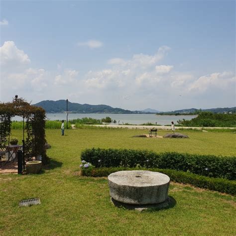 넓고 큰 마당 있는 탑정호수뷰 감성데이트 브런치 카페and레스토랑 훈련소 근교 짱좋다 네이버 블로그