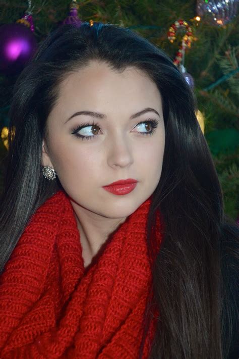 Keira Nicole New Years Eve Makeup Look