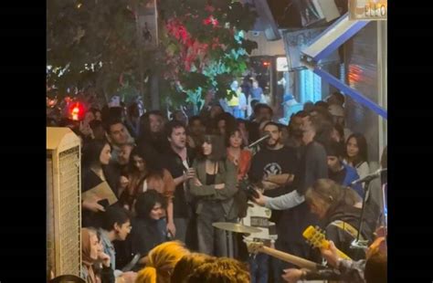 ترویج برهنگی و رقاصی در شهر ادامه دارد؛ ما همچنان منتظر کار فرهنگی