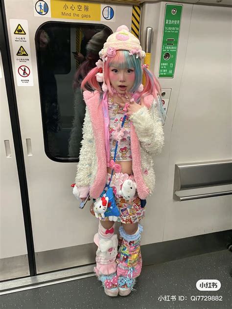Pin By Gumi On ╮（ ￣0￣）╭ Funky Outfits Harajuku Decora Harajuku