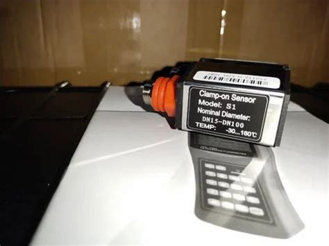 Hz Digital Ultrasonic Portable Handheld Flow Meter Kg Dn Mm To Dn Mm At Rs In