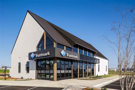Trustmark Bank Sully Clemmer Photography