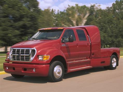 2001 Ford F650 Super