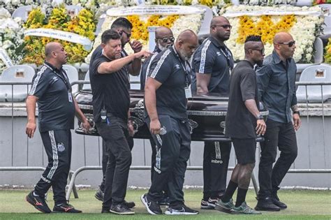 Robinho Quebra Silêncio E Fala Sobre Morte De Pelé Gzh