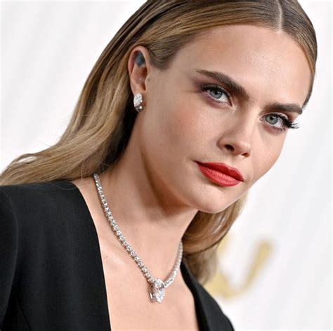Cara Delevingne Is Embracing The Bob