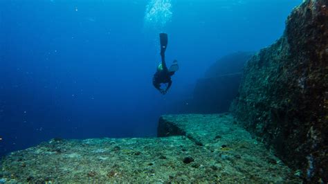 Mysterious Underwater Structure Yonaguni Monument Ancient360