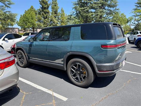 Catalina Cove R2 Launch Edition On Road Video And Non Launch Edition