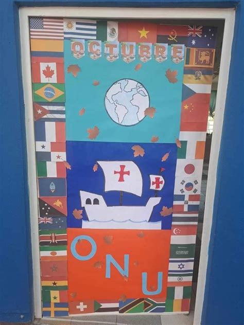 Puerta Decorada Del Mes De Octubre