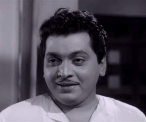 ഒരു ഫോട്ടോയ്ക്ക് ഒരു പെർഫ്യൂം വിചിത്രമായ ആവശ്യവുമായി കെ പി ഉമ്മർ ഇത്