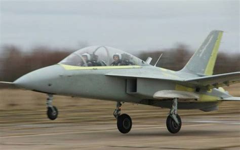 Russian Sr 10 Trainer Jet In First Flight New Forward Swept Wing Jet